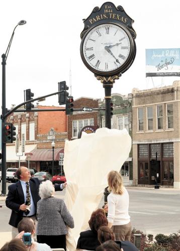 Paris Clock unveiled | News | theparisnews.com