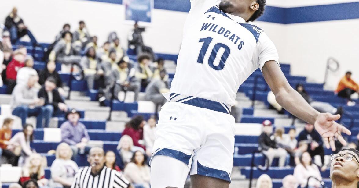 Wildcats get two opening round wins | Sports | theparisnews.com