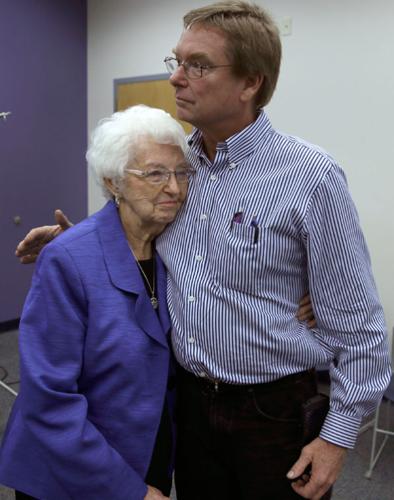 Marie Tippit, Curtis Tippit | | theparisnews.com