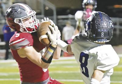 Mustangs struggle in home loss vs. Dragons | Chisum Isd | theparisnews.com