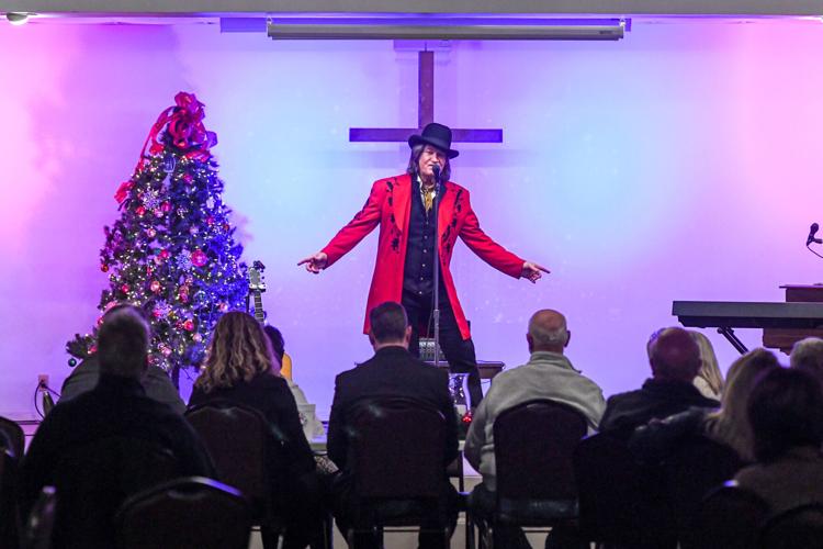 Chris Golden demonstrates faith at First Christian Church charity ...