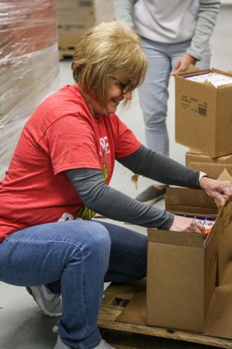Downtown Food Pantry gives 2.6M pounds of food to families in Paris ...