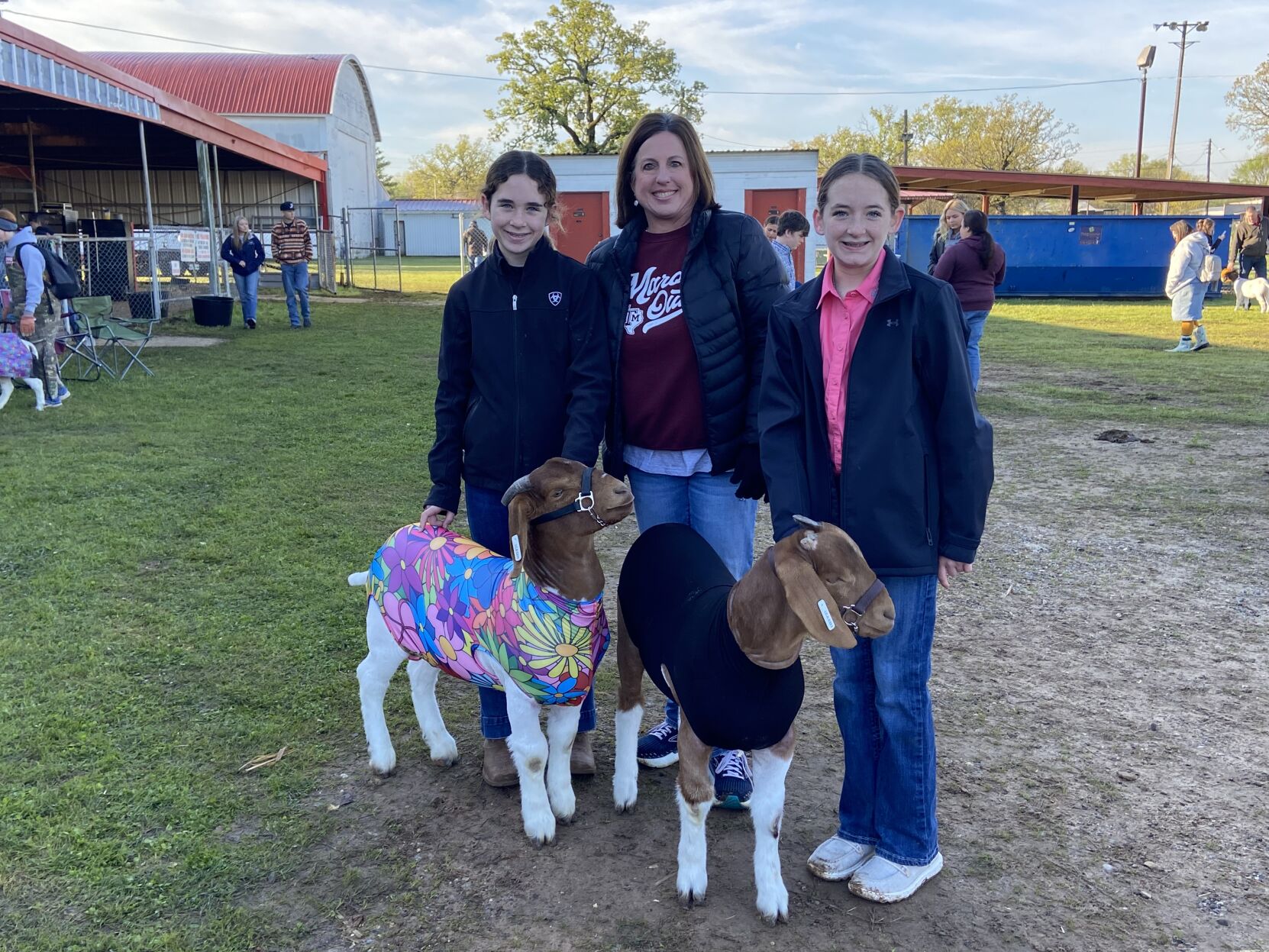 Local vet passes on love for agriculture to twin daughters | News ...