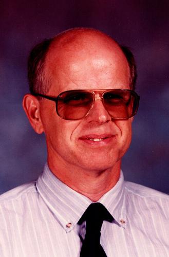 Robert Edward Brooks | Free | theparisnews.com