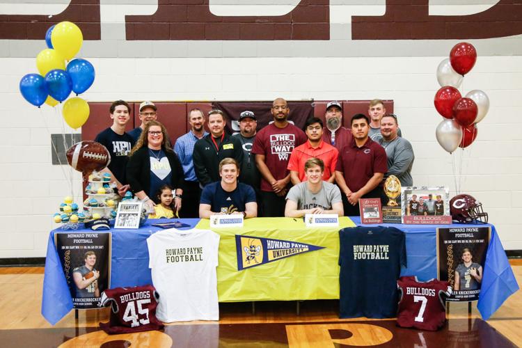 Knickerbocker twins sign to play football at Howard Payne University ...