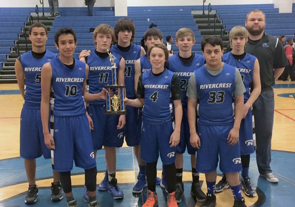 Rivercrest JH boys teams win district | Sports | theparisnews.com