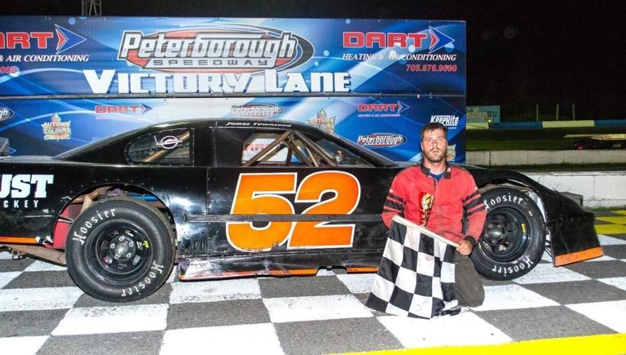 Mercury soars and racing roars at Peterborough Speedway