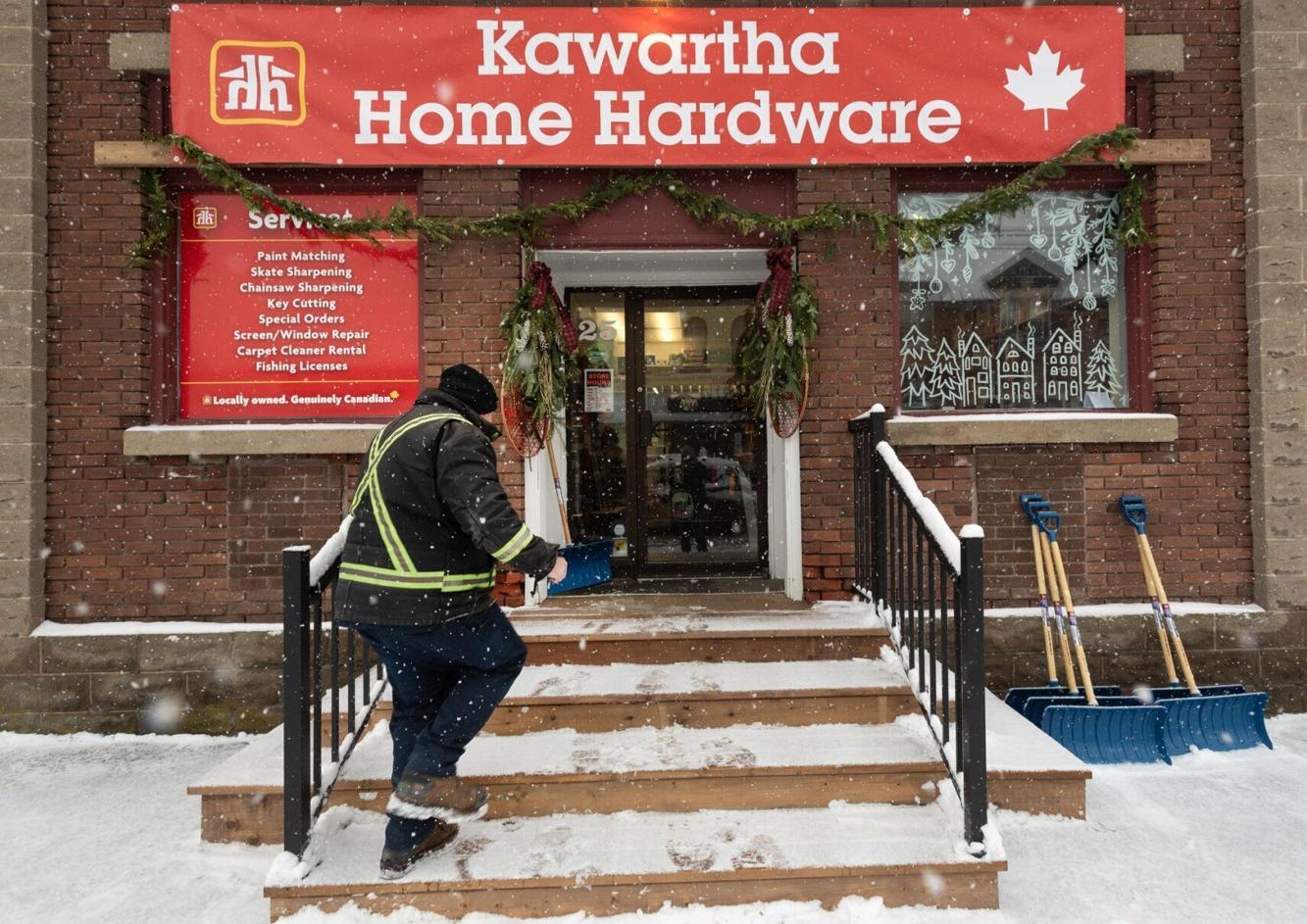 Kawartha Home Hardware opens pop up store in Lakefield