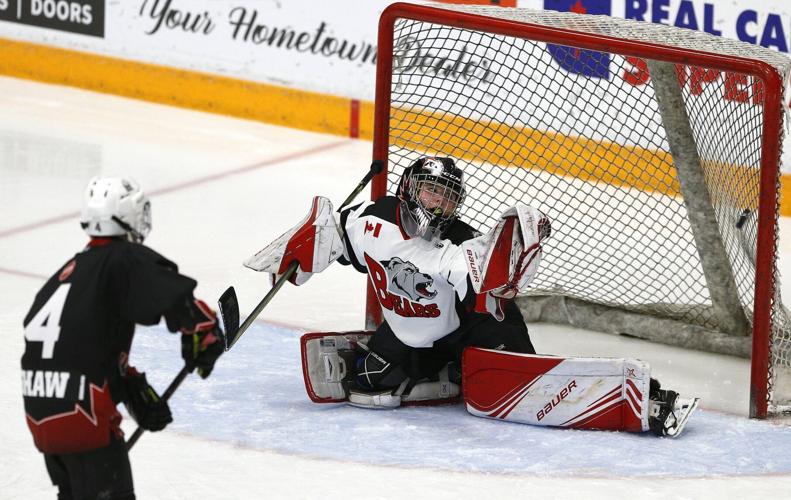Campbellford Colts give coach a gift