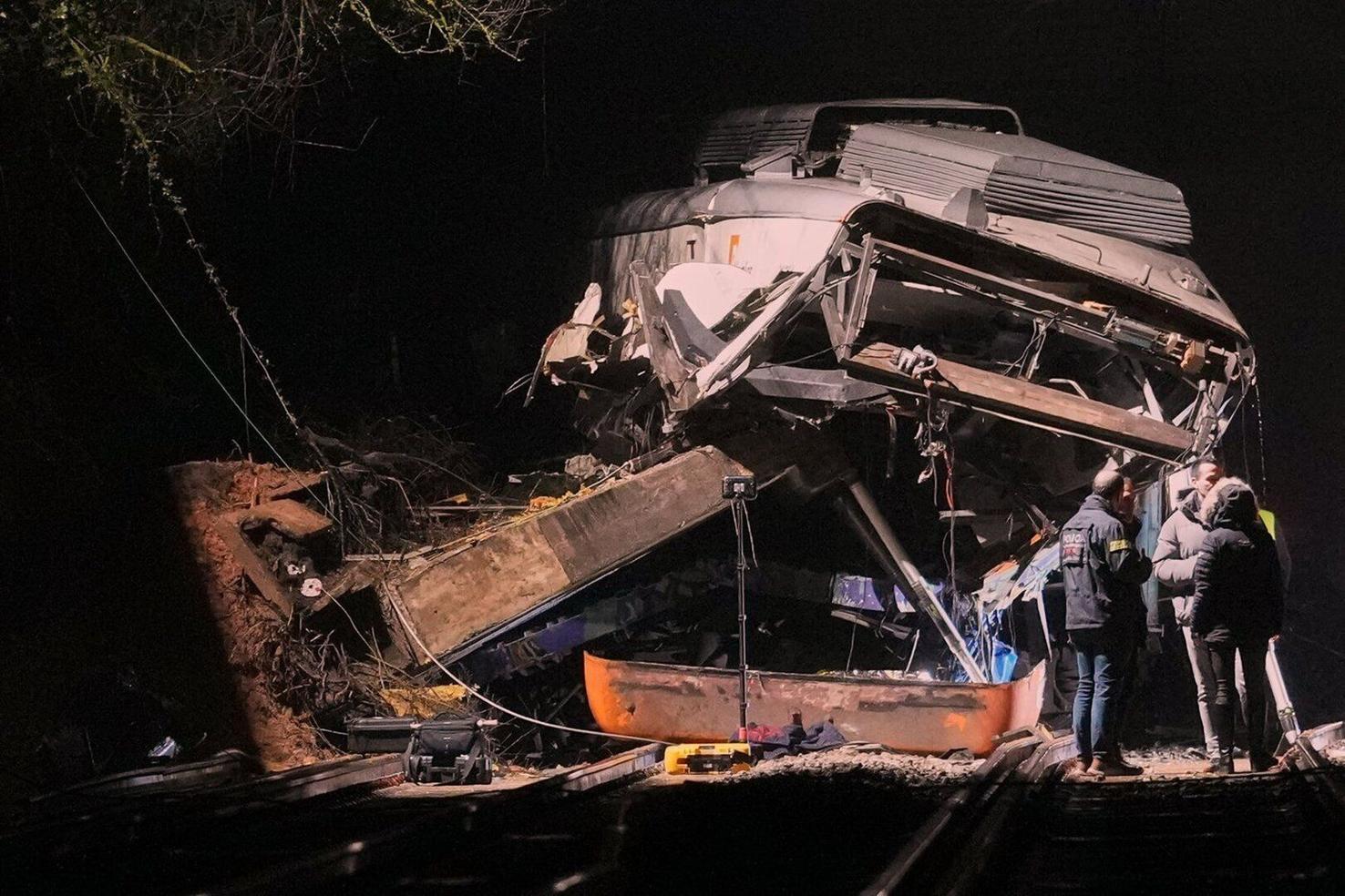Another train crashes in Spain, killing 1 person, days after fatal high-speed collision