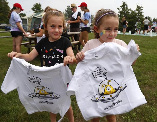 Photos: Central Smith Creamery ties one on to celebrate new moon mist ice cream flavour