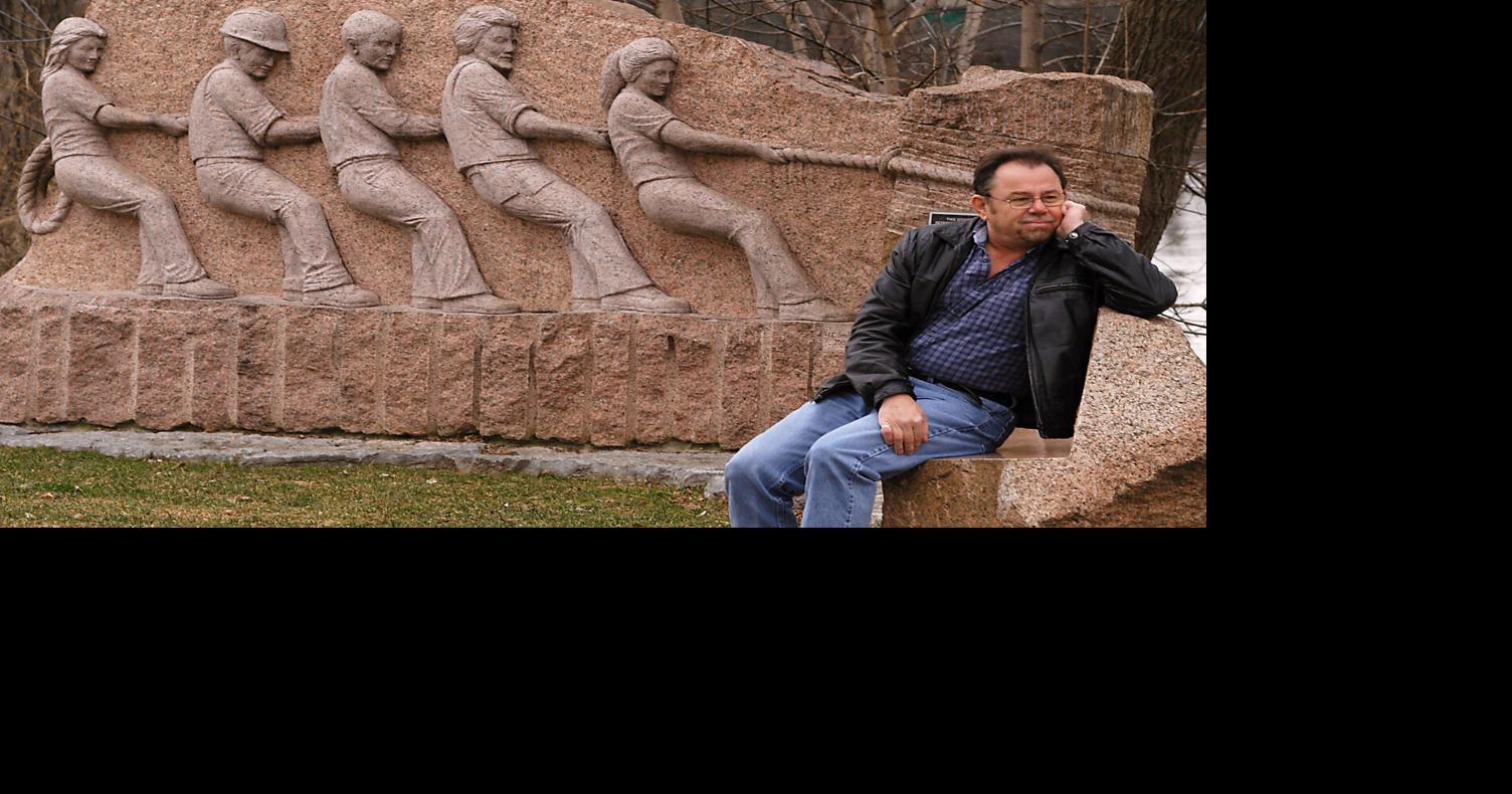 PeterBio: Keith Riel