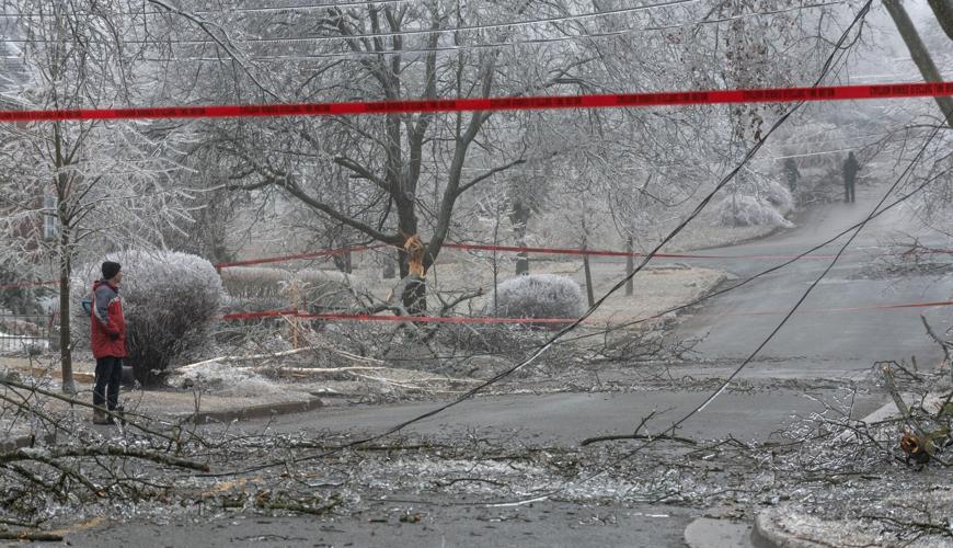 Peterborough residents deal with aftermath of ice storm