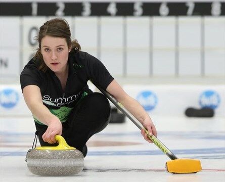 Jenna Bonner remains in contention at Scotties