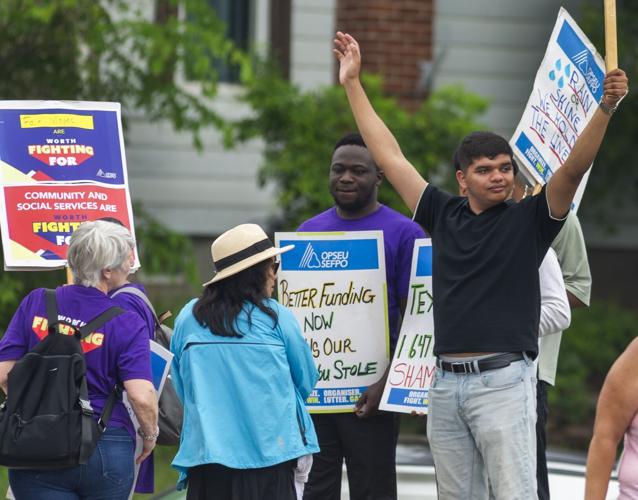 Peterborough MPP pressed to ‘show up’ for union rallies