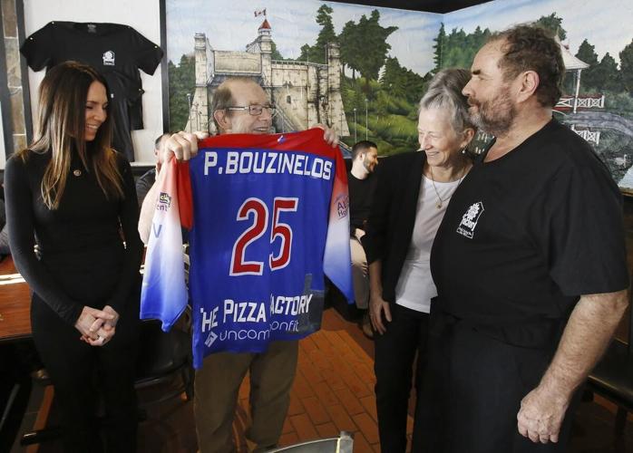 Photos: Lakers surprise Pizza Factory owners as they get set to retire ...