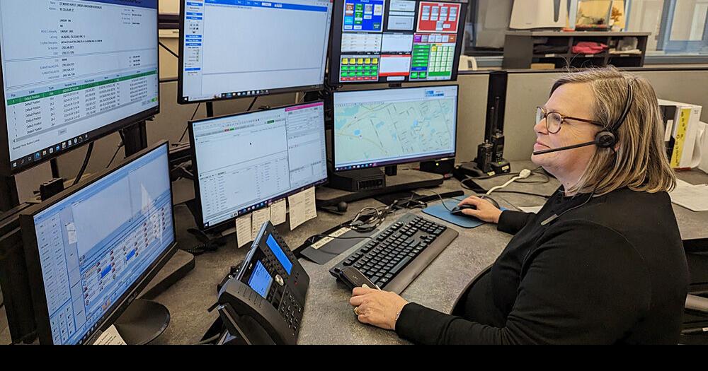 How a 911 operator helped a teen looking to end her life