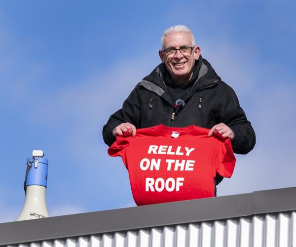 Rellinger heads back to the roof to help United Way