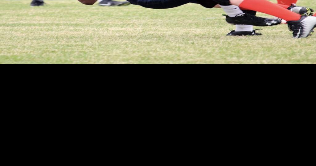Norwood football player Jacob Hoy to play for McMaster Marauders