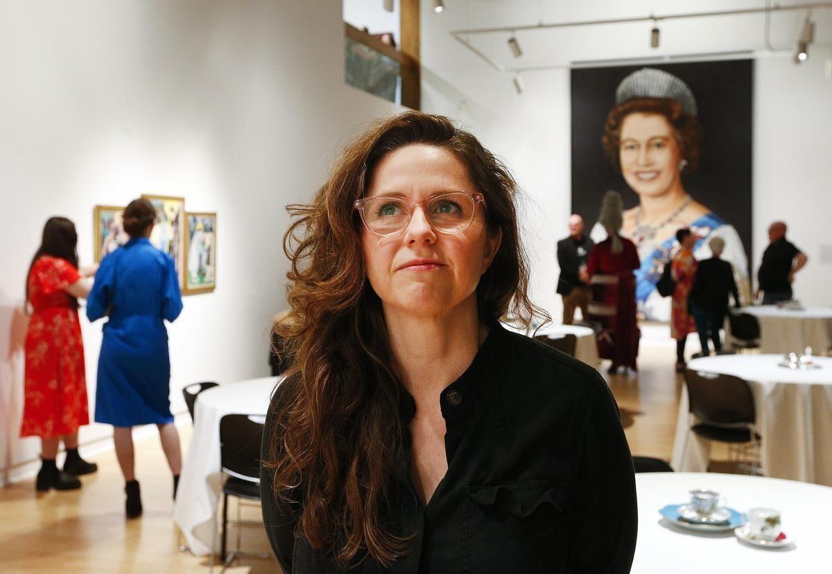 David Bierk’s Queen Elizabeth II portrait on display at Art Gallery of ...