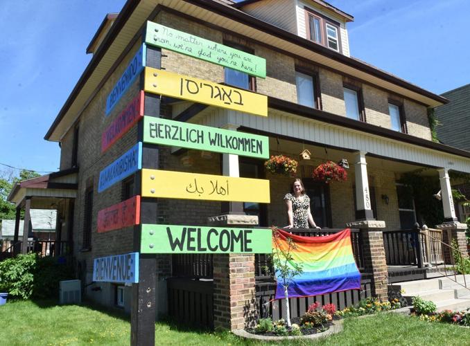 From welcome sign to neighbourhood potlucks, Peterborough couple feeds ...