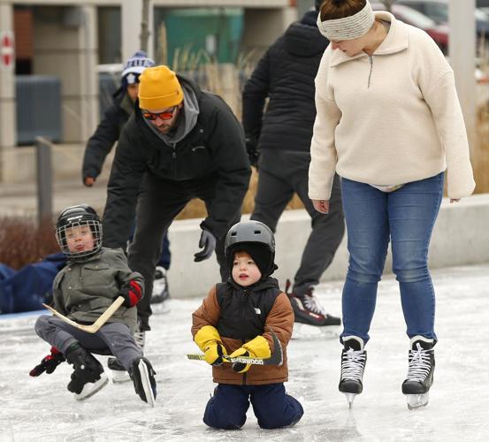 Skaters pack the Quaker Foods City Square skating rink