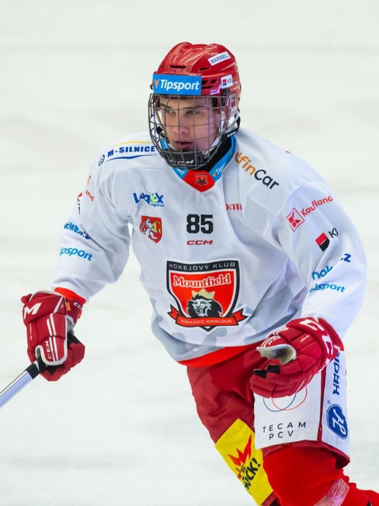 Petes add centre Adam Novotný in CHL Import Draft