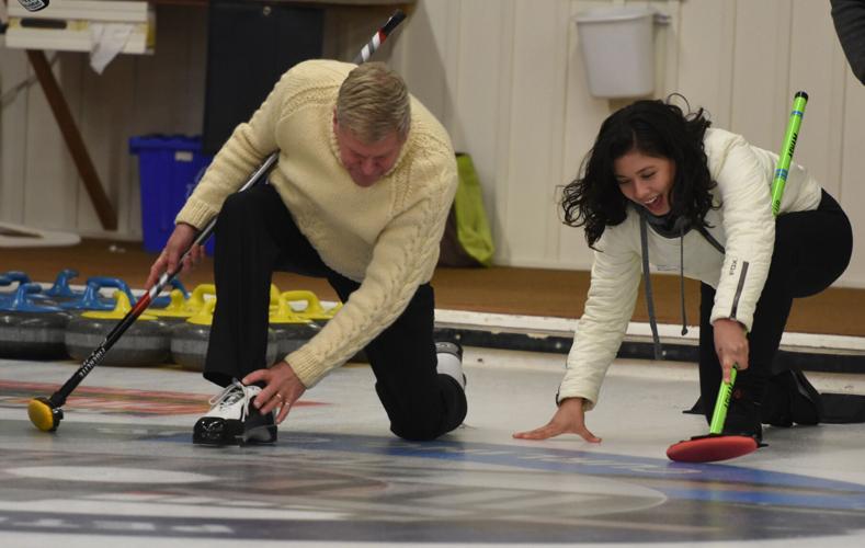 Mexican students experience true Canadiana in Peterborough