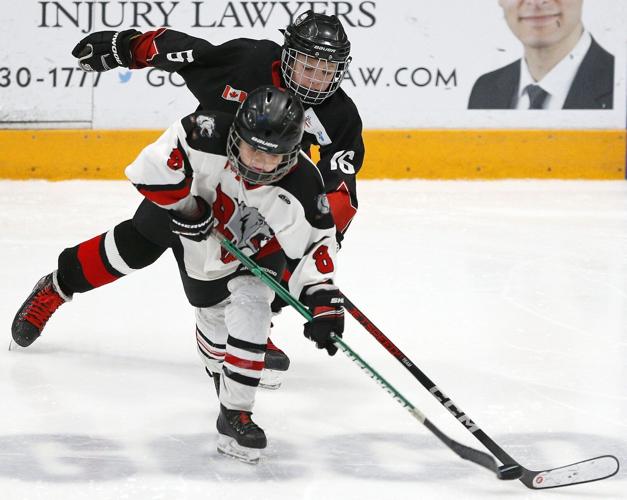 Campbellford Colts give coach a gift