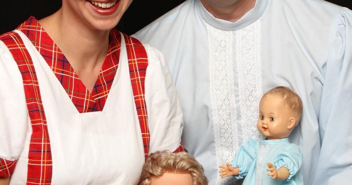 Releasing childhood friends to the Creepy Doll Museum