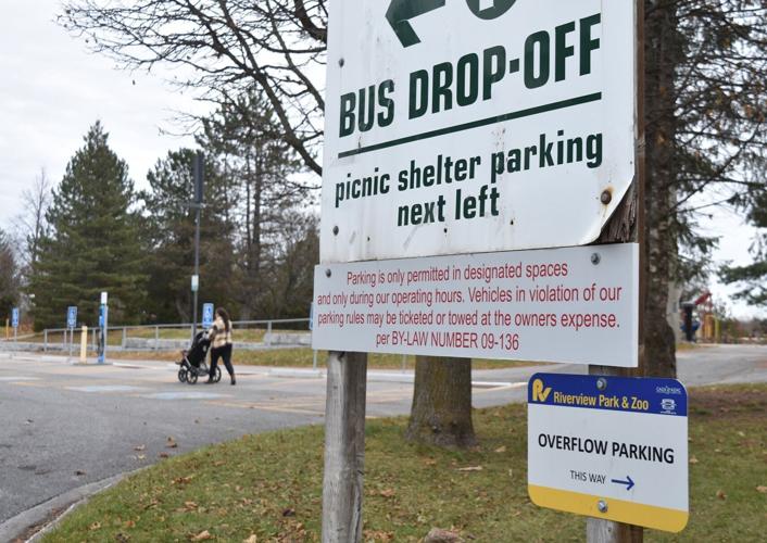 'No free ride': City to consider charging for parking at Riverview Park ...