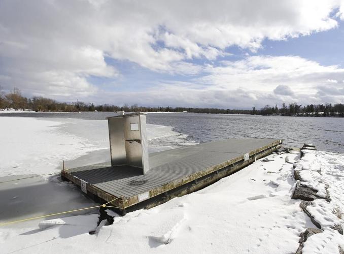 Fireworks barge breaks loose on Little Lakein Peterborough