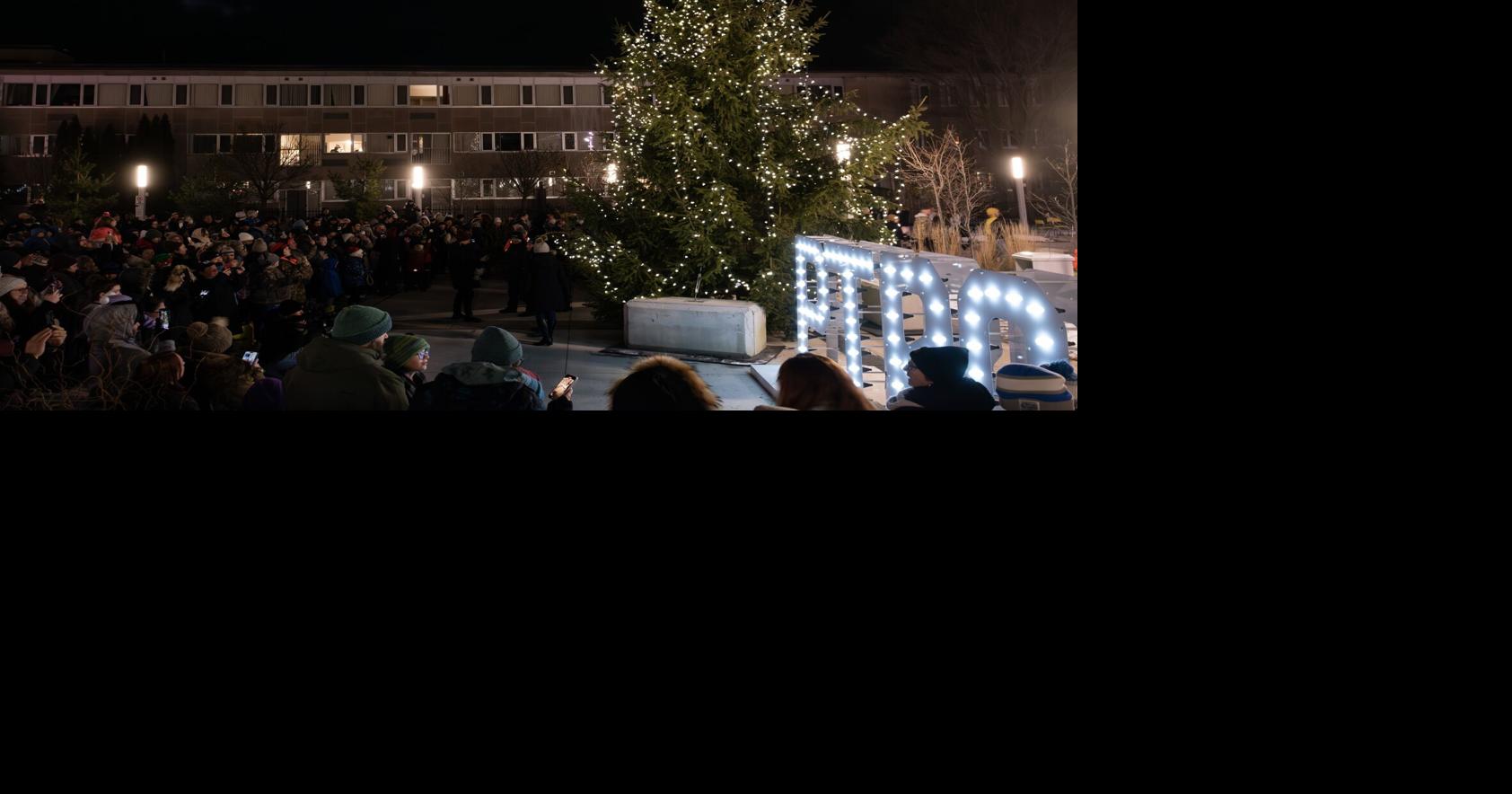 Community gathers to celebrate tree lighting ceremony