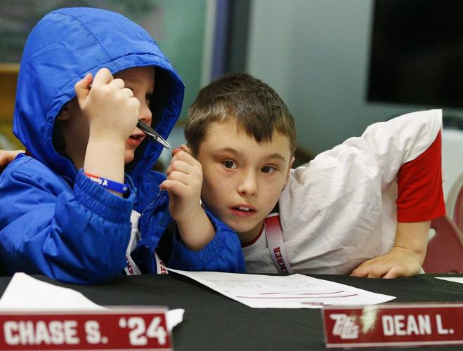 8 kids get behind-the-scene look at the Petes