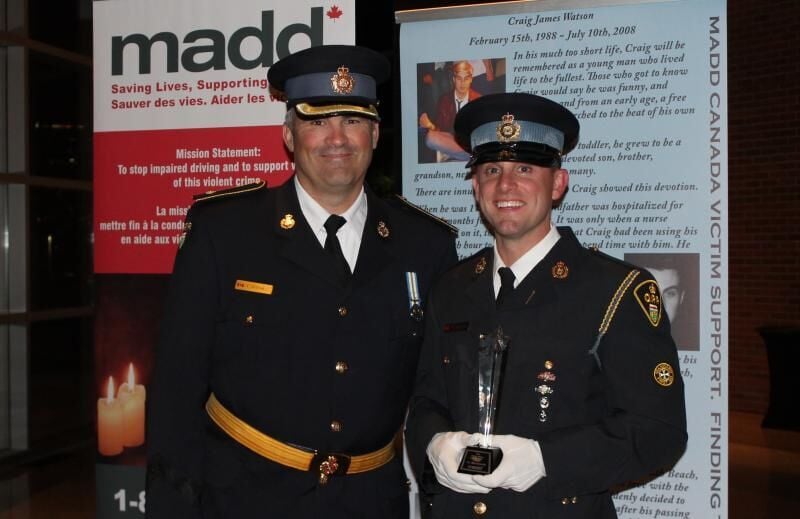 Peterborough OPP officer receives national policing award