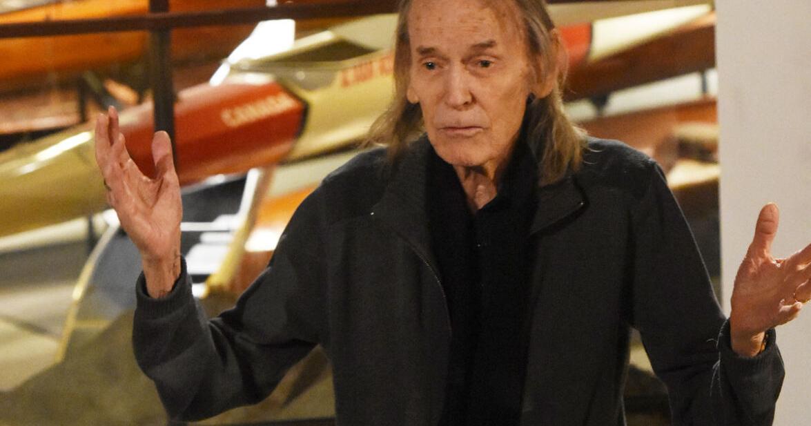 Canadian music legend Gordon Lightfoot donates four canoes to ... Canadian music legend Gordon Lightfoot donates four canoes to ...