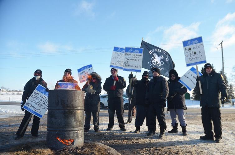 OPSEU Local 368 picket at the Central East Correctional Centre