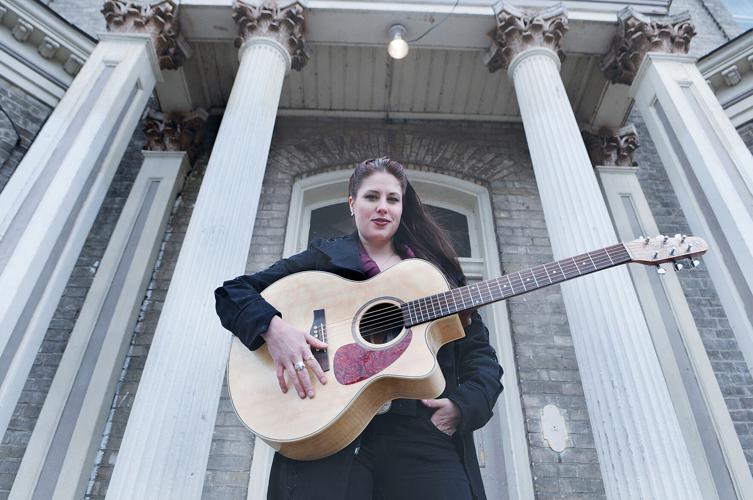 PETERBIO: Lindsay Barr