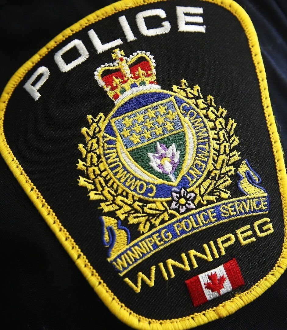 'Regrettable': Winnipeg officer apologizes for taking photo of body ...