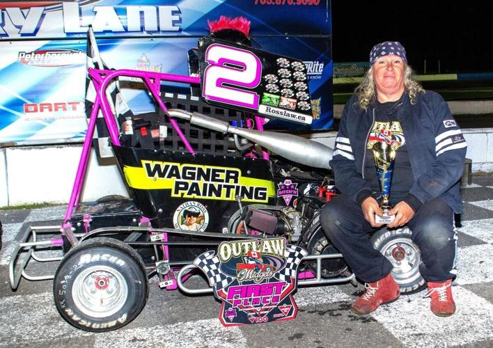 Jessica James wins Outlaw Midgets feature at Peterborough Speedway