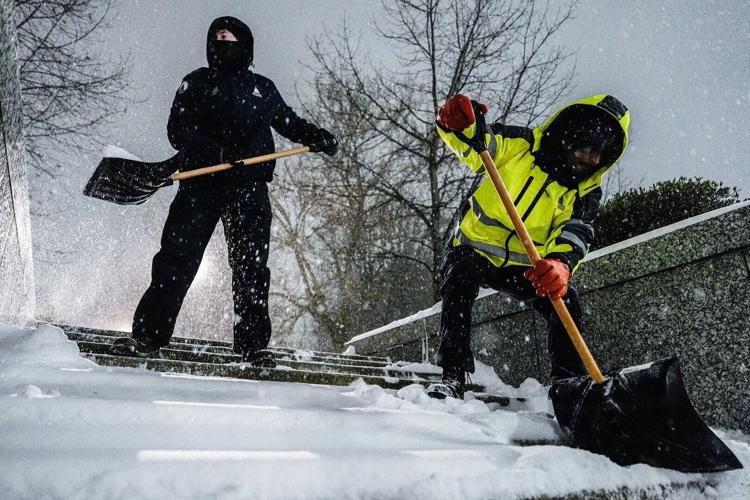Massive winter storm dumps sleet, freezing rain and snow around much of US