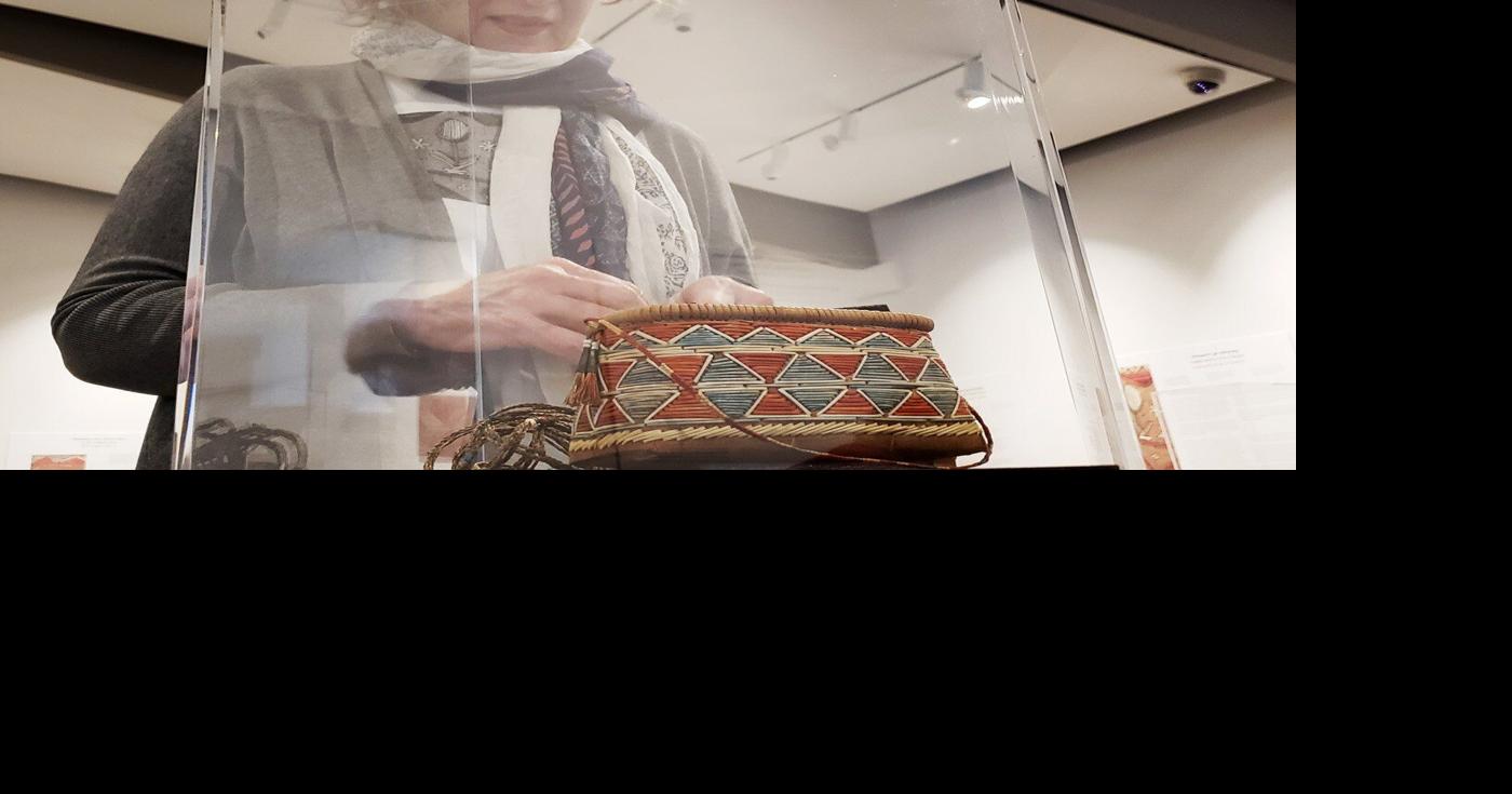 Exhibition of quilled birchbark baskets wins