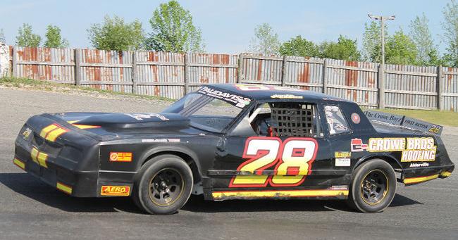 Crowe has sights on Thunder Car title