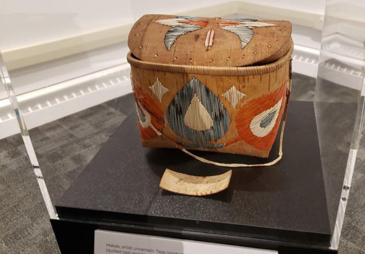 Exhibition of quilled birchbark baskets wins