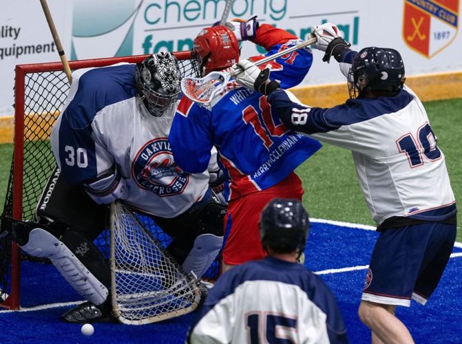 Oakville stuns Peterborough Lakers