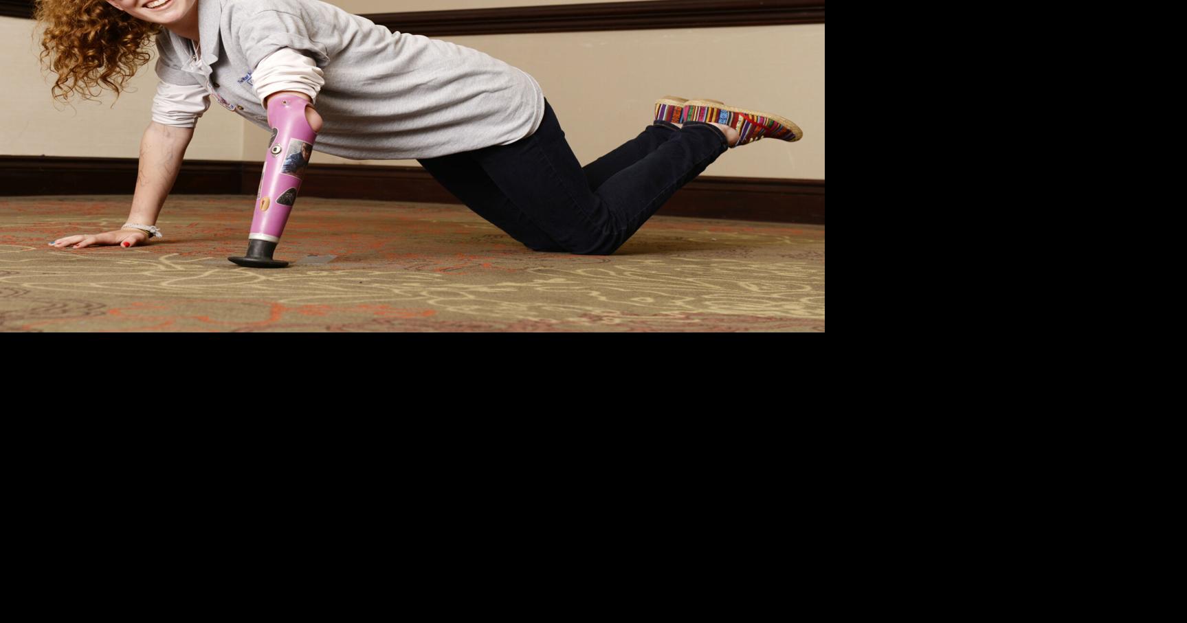 Over the Back Fence : An one-arm amputee shows how to do a pushup