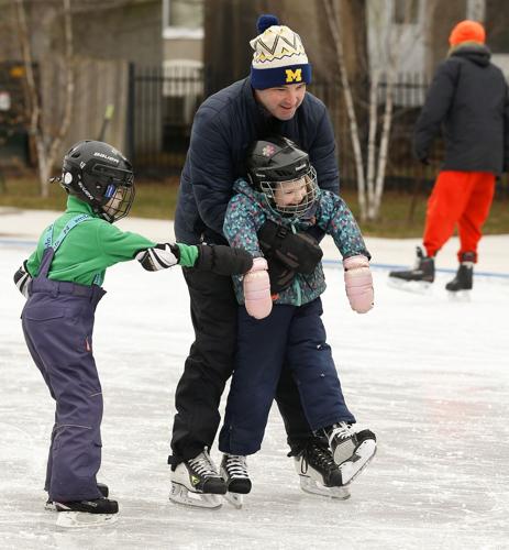 Skaters pack the Quaker Foods City Square skating rink