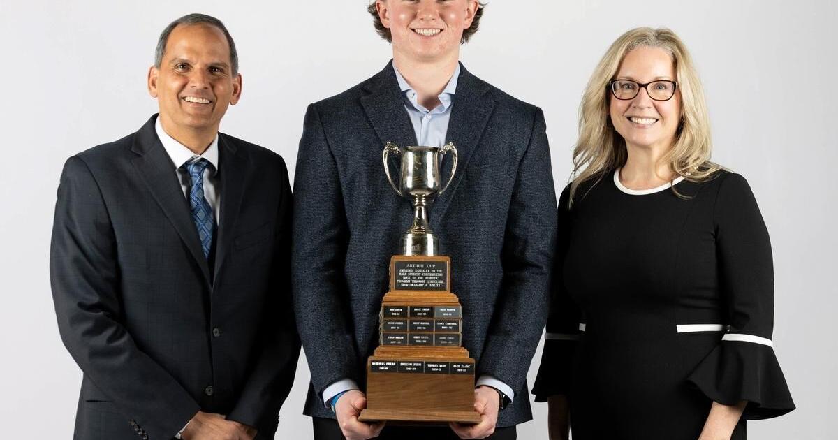 Grace VandenBroek, Aidan McLaughlin Trent Excalibur’s 2022-23 Arthur ...