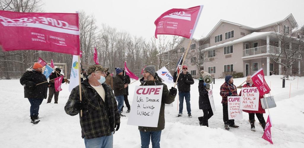 CUPE holds solidarity rally for Sherbrooke Heights workers