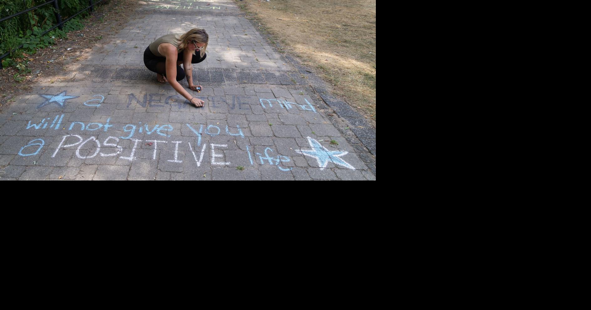 Spreading positive messages through art